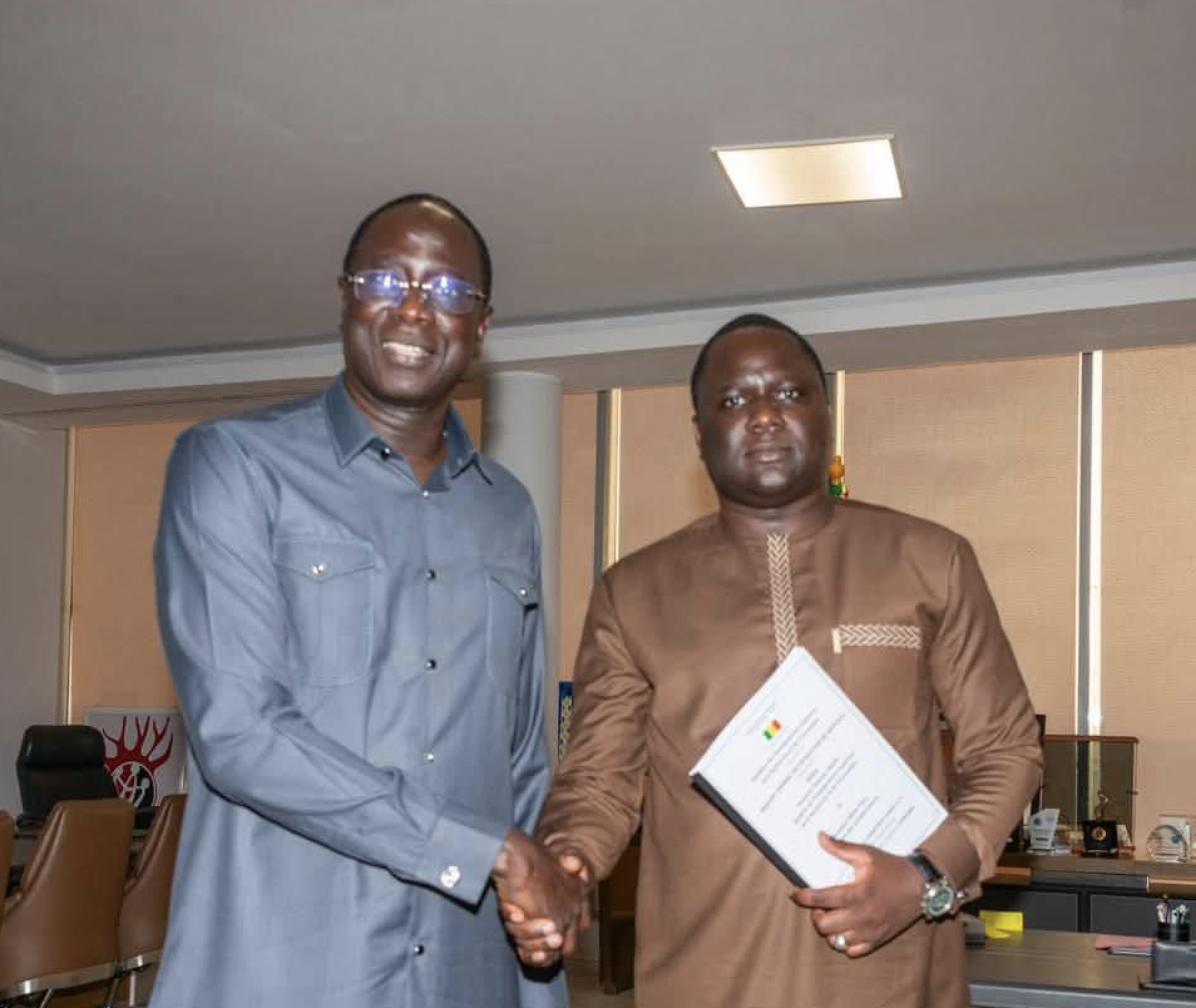 Passation de services avec Dethie Fall Ministre des Infrastructures